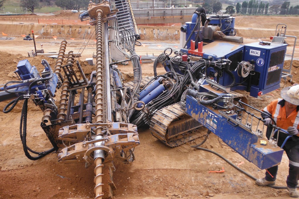 Hydraulic Crawler Drills - IDE Australia